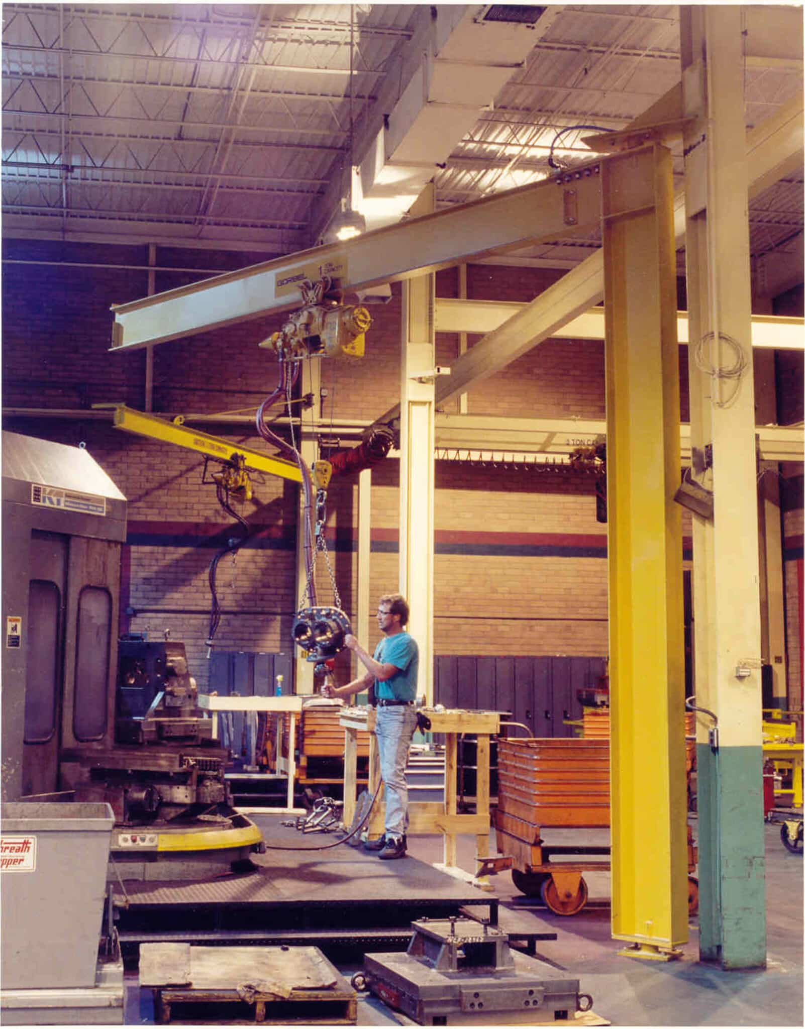 Jib Cranes - Pacific Crane & Hoist - Overhead Lifting for Workstations